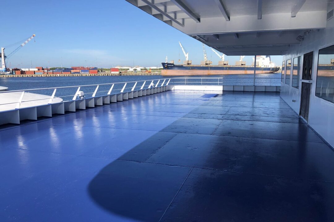 Luxury Accommodation Barge – Commercial Marine Pro