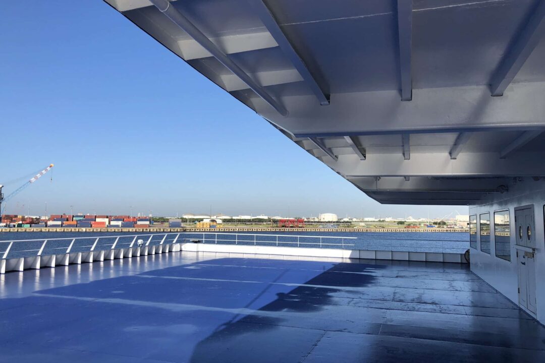 Luxury Accommodation Barge – Commercial Marine Pro