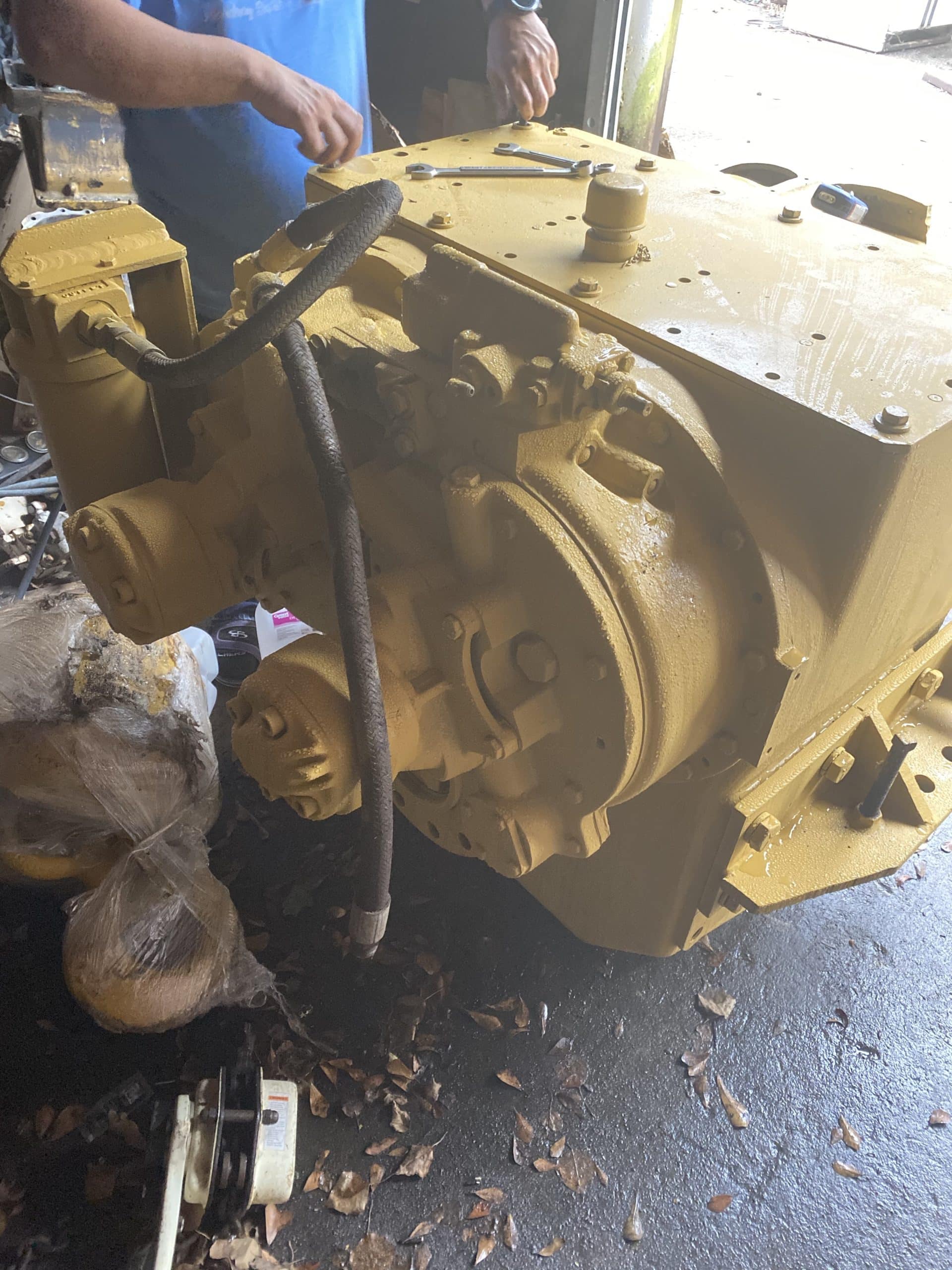 Twin Disc 540 Marine Gear - 6:1 Ratio - Broken bellhousing and output ... Twin Disc 540 Marine Gear - 6:1 Ratio - Broken bellhousing and output ...