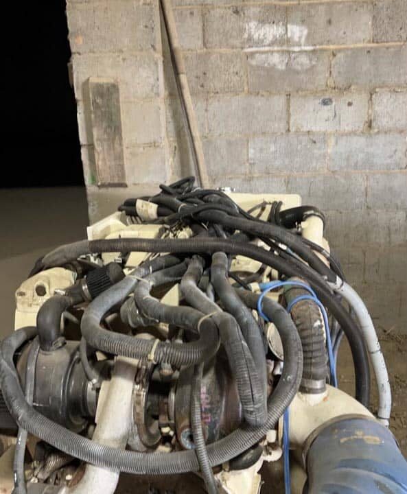 CUMMINS 480CE Marine Engine – 1,635 hours – Commercial Marine Pro