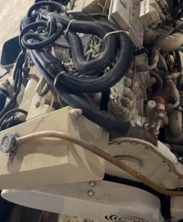 CUMMINS 480CE Marine Engine – 1,635 hours – Commercial Marine Pro