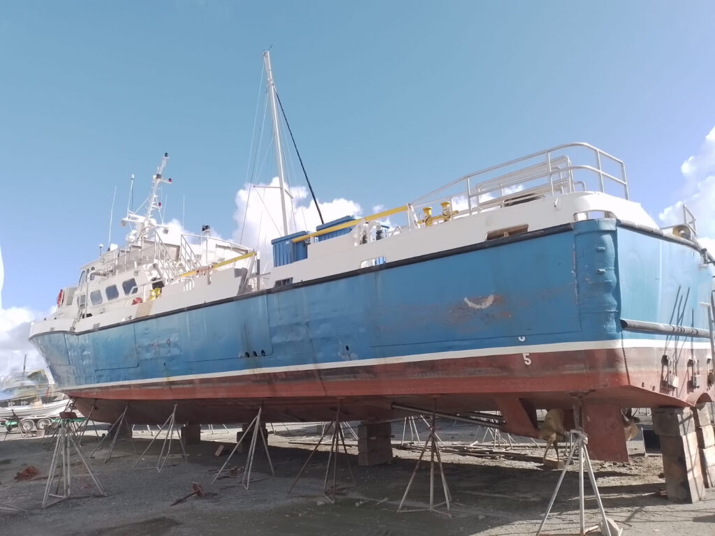 96ft Crew Boat | Commercial Marine Pro