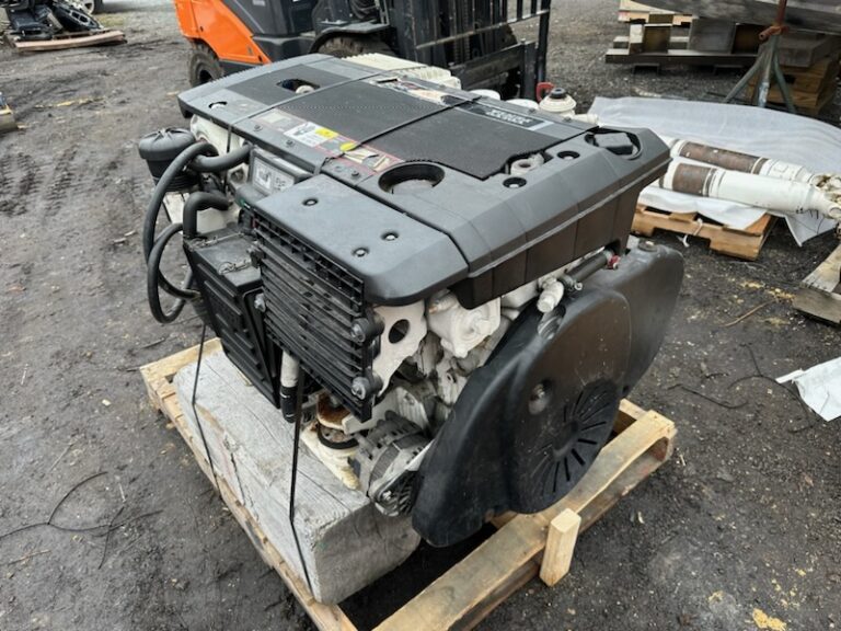 Pair Volvo D4 Marine Propulsion Engines 300HP | Commercial Marine Pro
