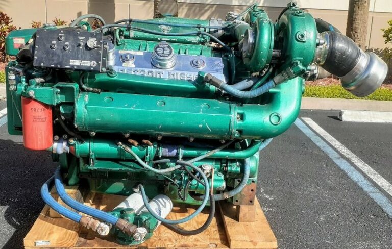 Single or Pair Detroit Diesel 8V92 TA DDEC Marine Propulsion Engines ...
